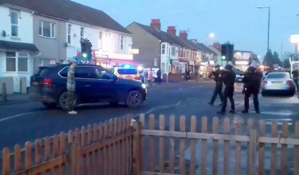 Armed Police Close Swindon Town Centre Road After Man With Gun Sighted