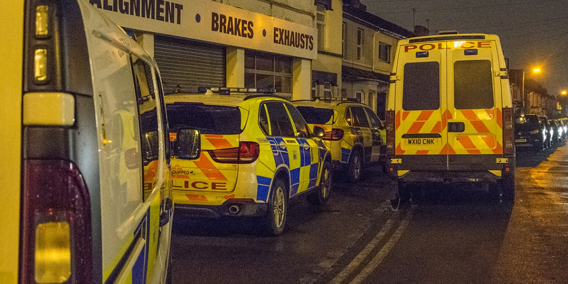 Dramatic scenes as police make late night visit to Swindon property and ...