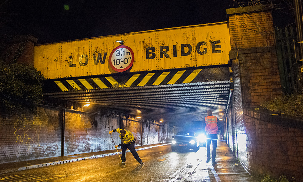 Van with substantial damage disappears after striking bridge in Swindon