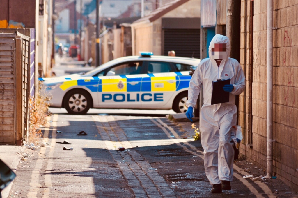 Forensics Arrive At Scene Of Serious Assault In Swindon Town Centre