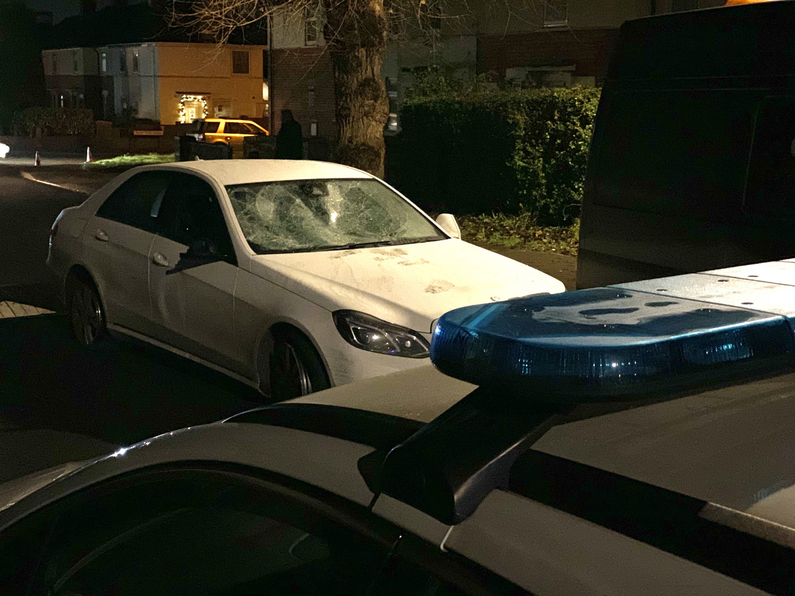 BREAKING: Two men flee after ditching ‘smashed up‘ car in middle of road