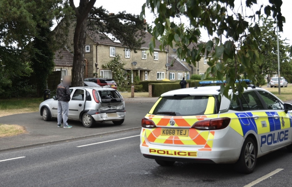Police and ambulance called to two vehicles crash in Chippenham