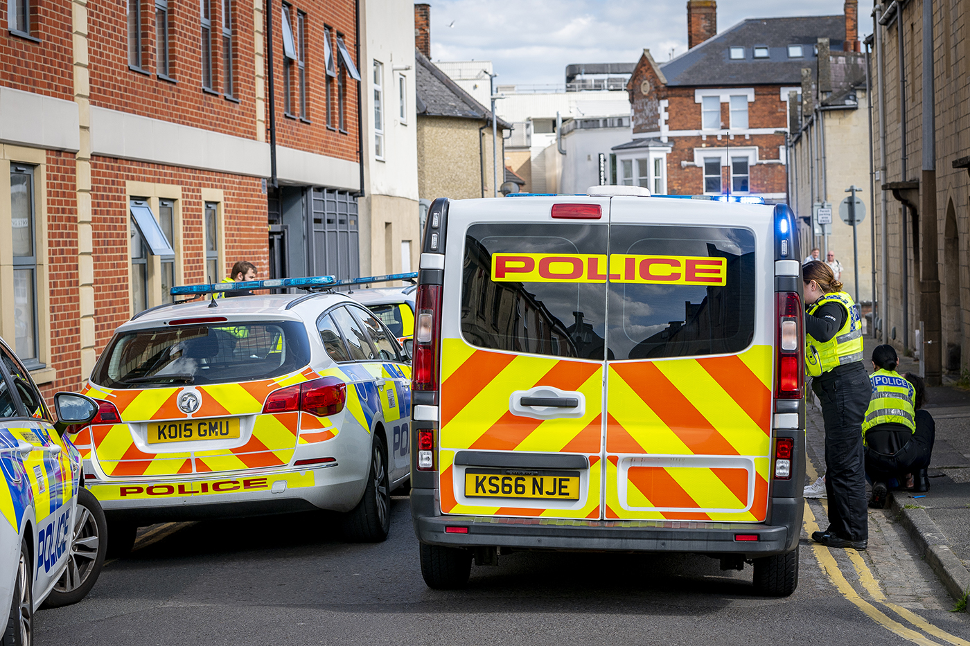 Man and woman arrested after police called to incident in Swindon town ...