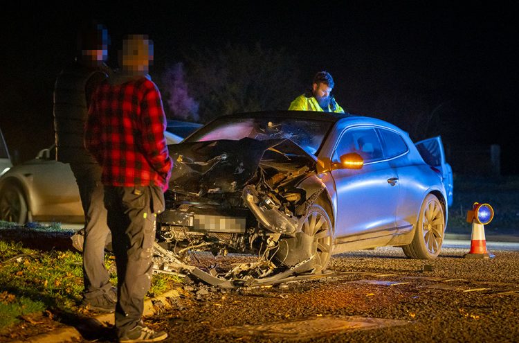 A420 in Chippenham partially blocked after two-vehicle crash as car ...
