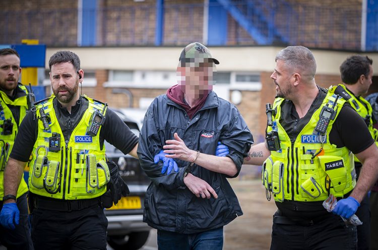 Suspected shoplifter arrested by undercover police officer after foot ...