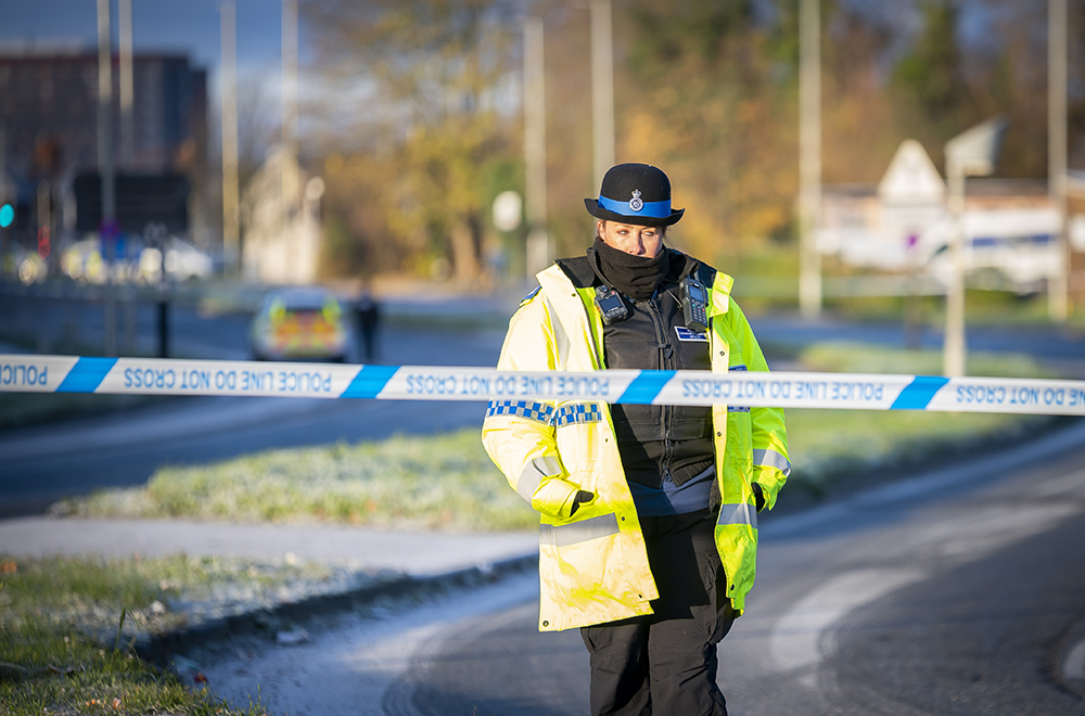 Another stabbing: Police launch knife attack probe in Swindon as woman ...