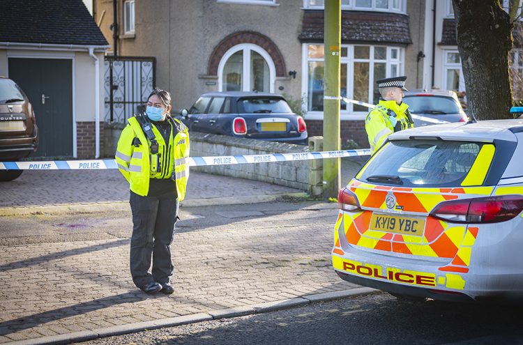 Crime scene on busy Swindon route as detectives probe serious assault