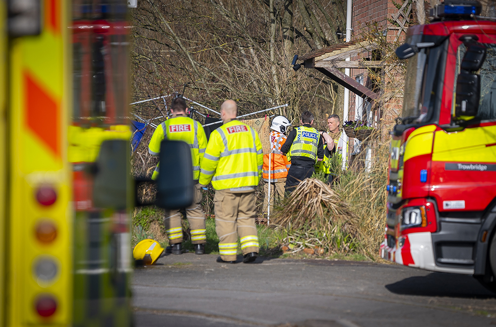 999 crews scrambled to Trowbridge after person found dead on bridge