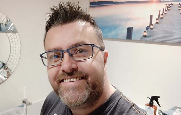 Calne father who downloaded child abuse images avoids prison