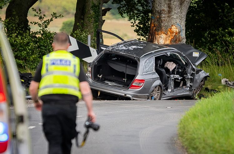 Car crashes into tree in Shrewton as driver seriously injured