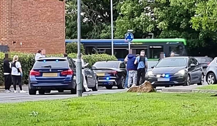 Four Men Arrested After Undercover Cops Swoop On Car In Swindon
