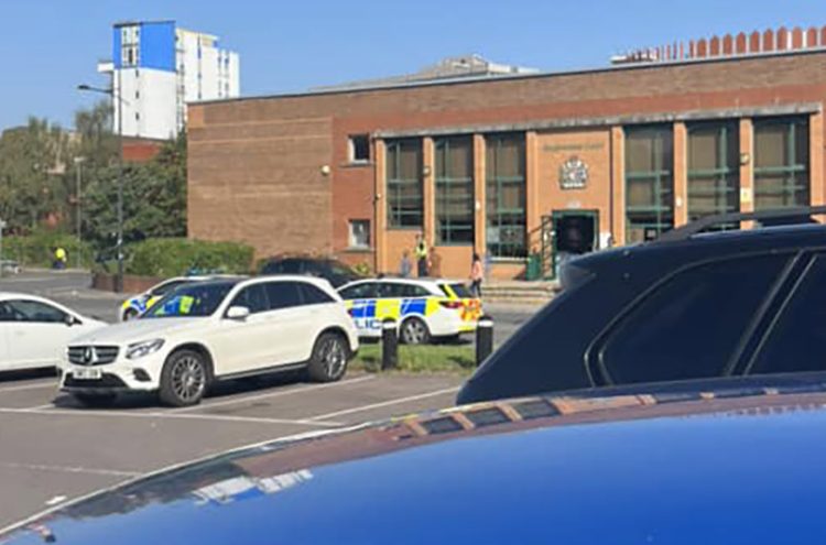 Man arrested after Swindon Magistrates' Court windows smashed