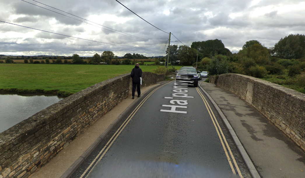 Halfpenny Bridge in Lechlade officially reopens 19 weeks after car crash