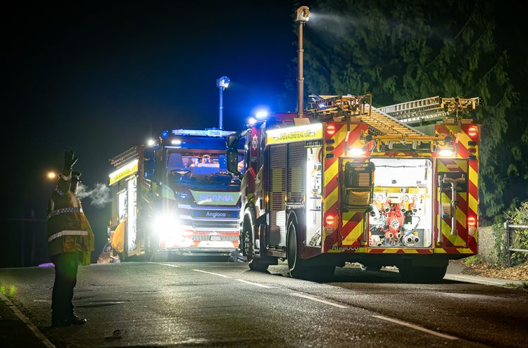 Pictures show firefighters tackling boat blaze on Devizes canal