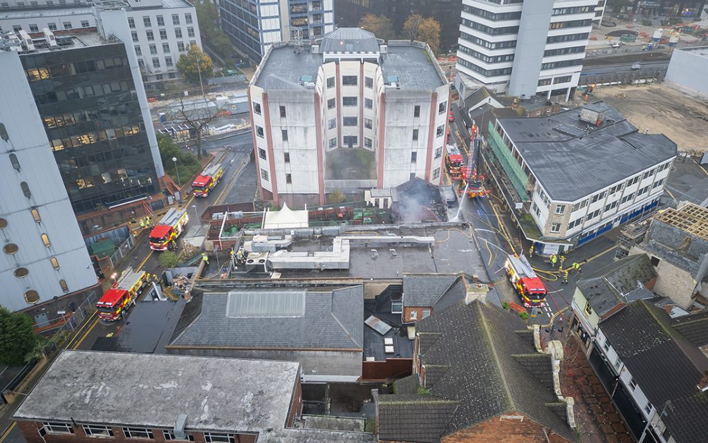 Huge fire breaks out at derelict nightclub in Swindon town centre