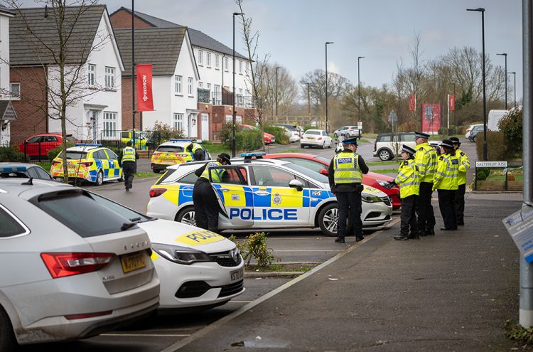Man, 36, arrested after bomb threat sent to Swindon school