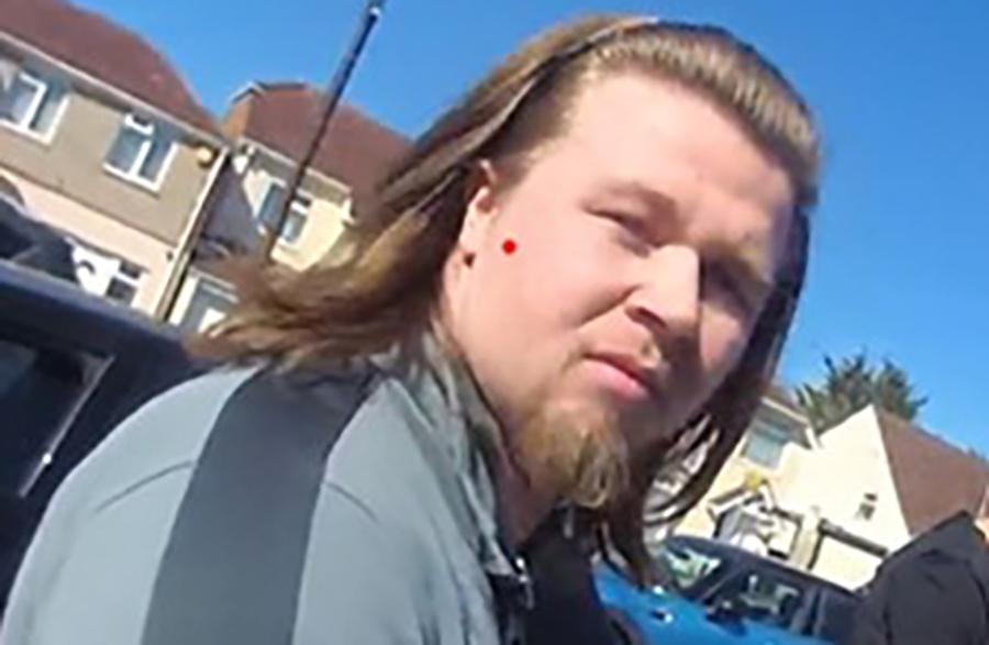 Swindon man wanted for assault and burglary - do not approach