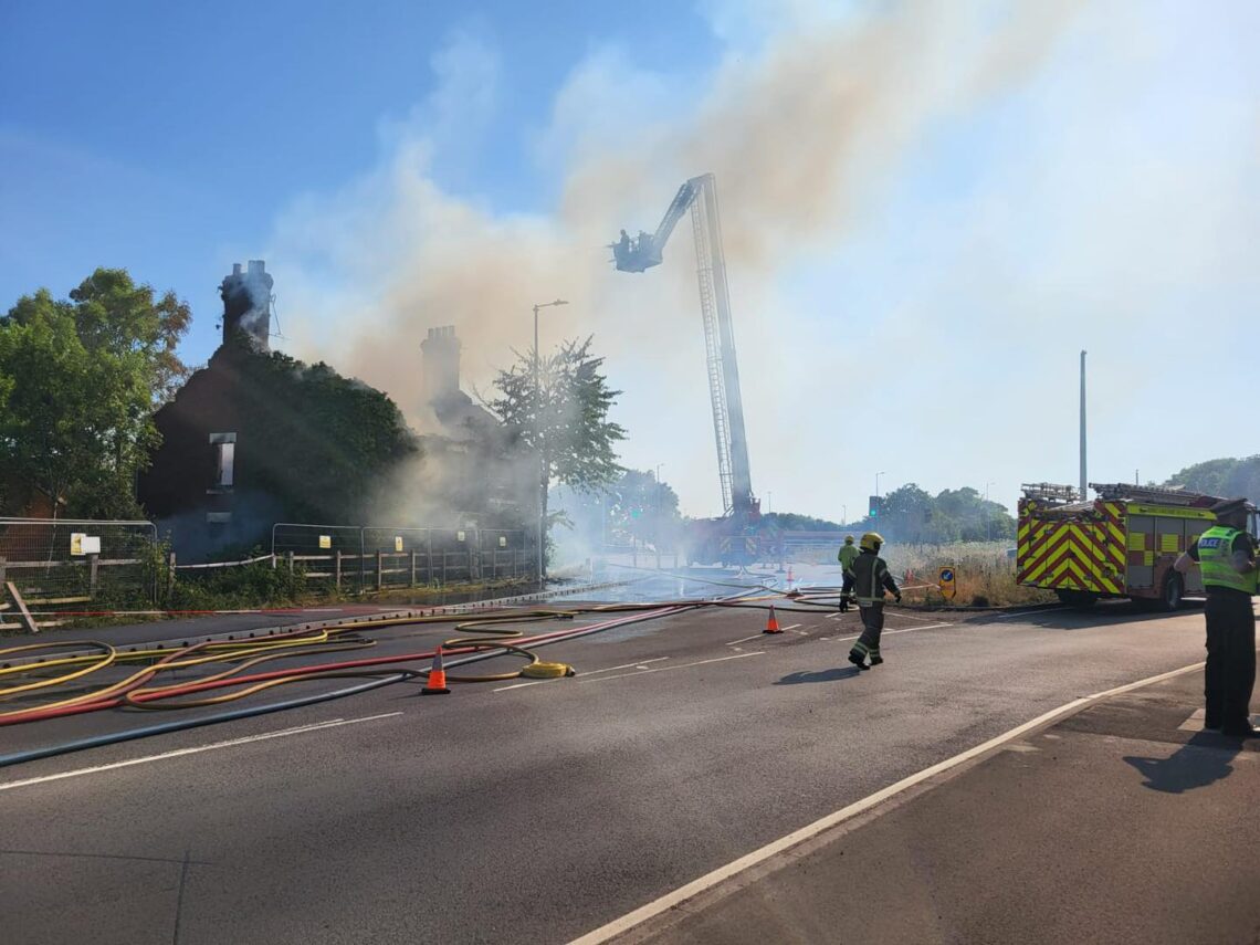 A420 closed in Swindon as firefighters battle major fire