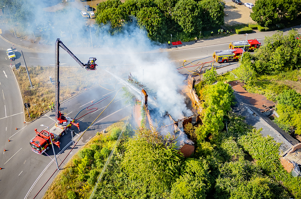 A420 closed in Swindon as firefighters battle major fire