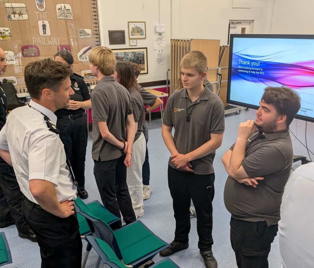 Knife crime fears as young people call for more police on the beat