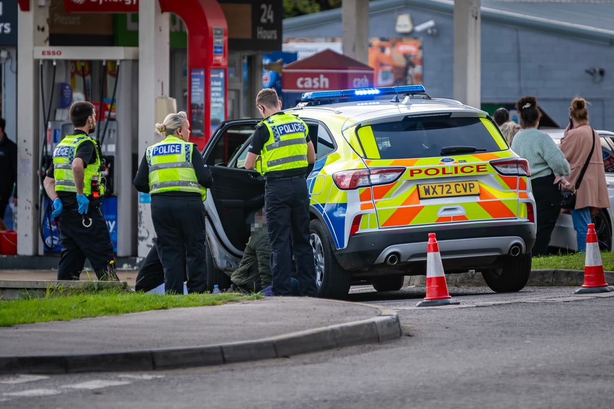 Man with knife taken to hospital after arrest in Chippenham