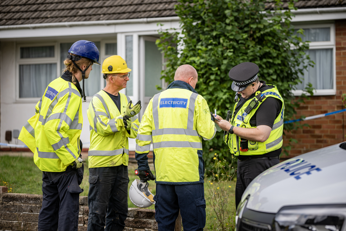 Man arrested after police find cannabis factory in Swindon home