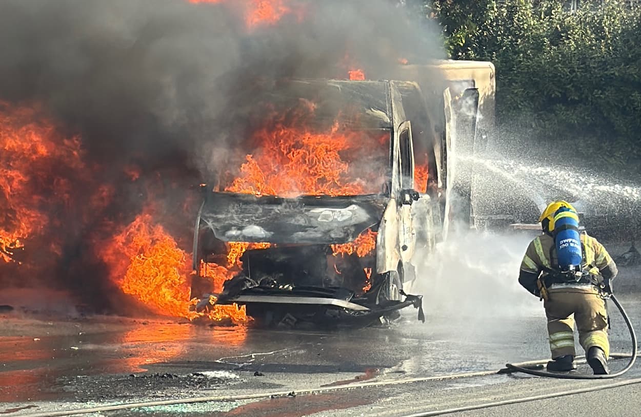 Two vans and two cars catch fire in car park near Swindon pub